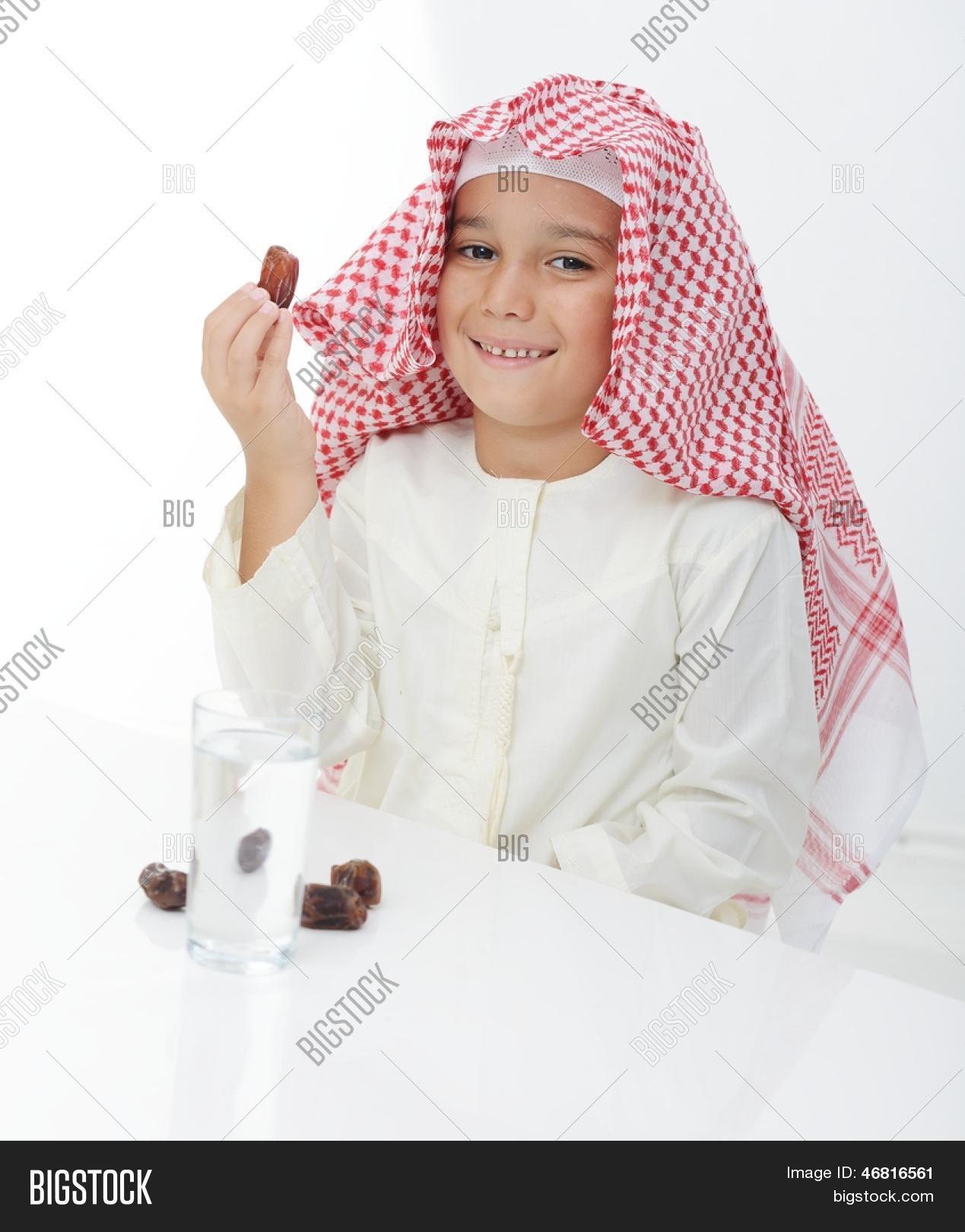 Little Muslim Boy Image & Photo (Free Trial) | Bigstock