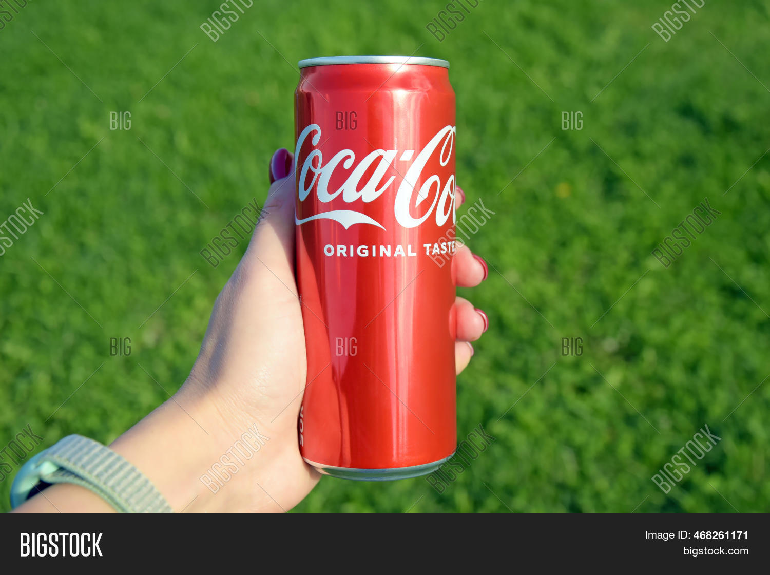 One Can Coca-cola Soda Image & Photo (Free Trial) | Bigstock