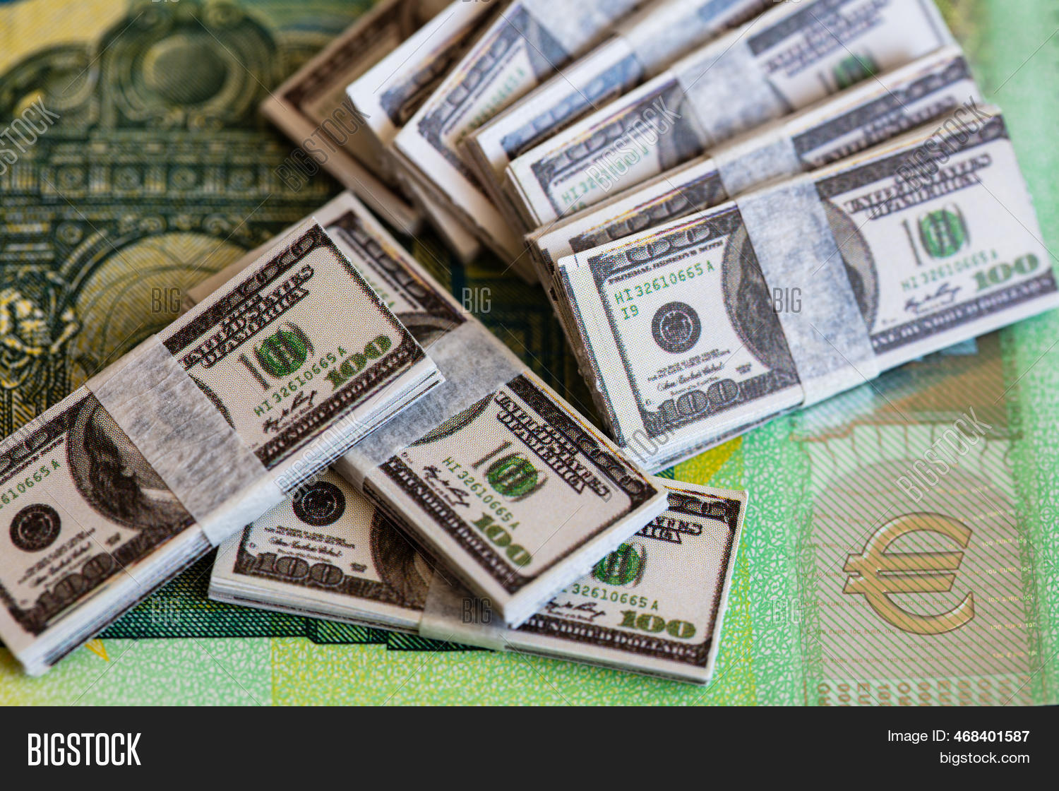 Bundles Miniature 100 Image & Photo (Free Trial) | Bigstock