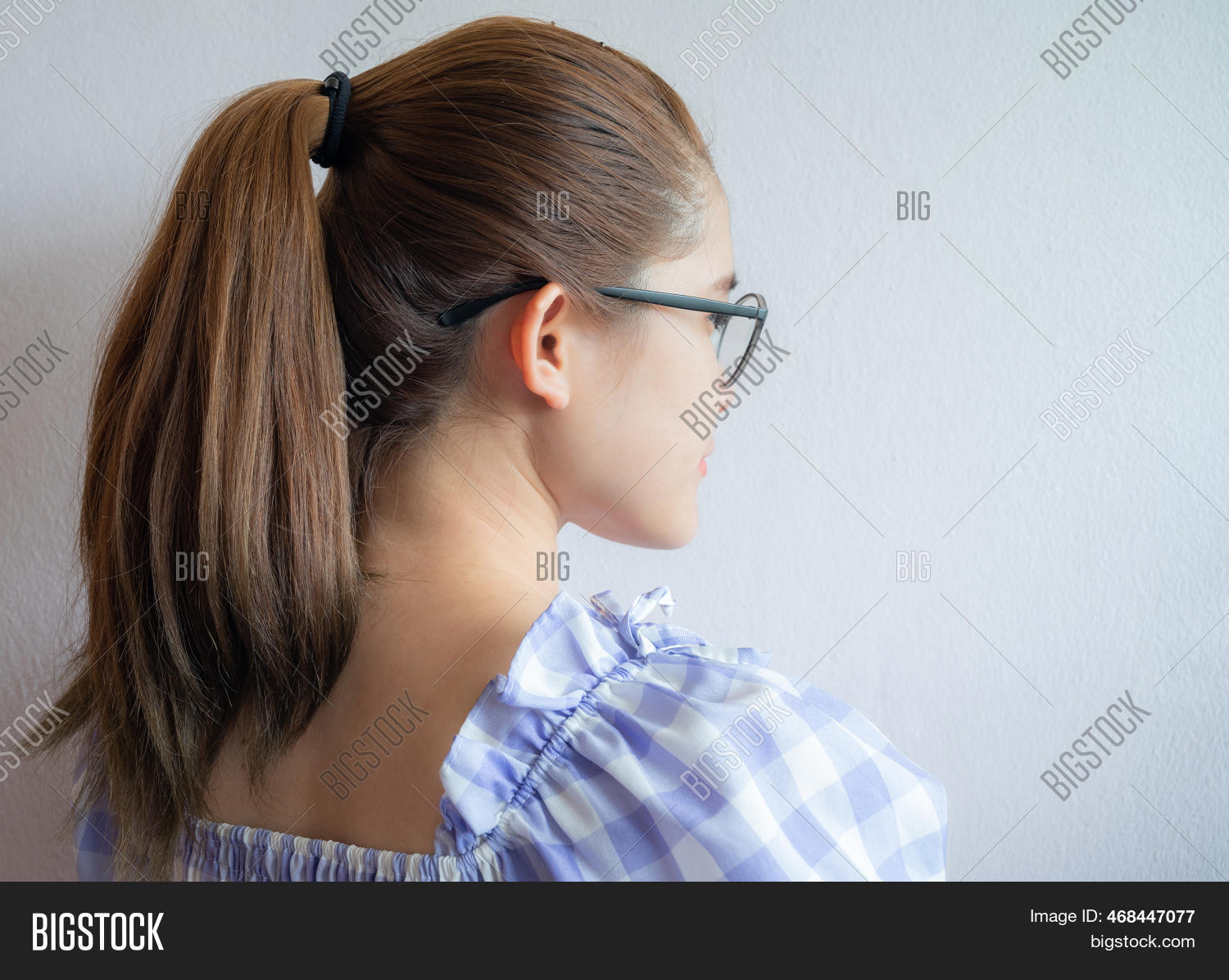 Young Woman Ponytail Image & Photo (Free Trial) | Bigstock