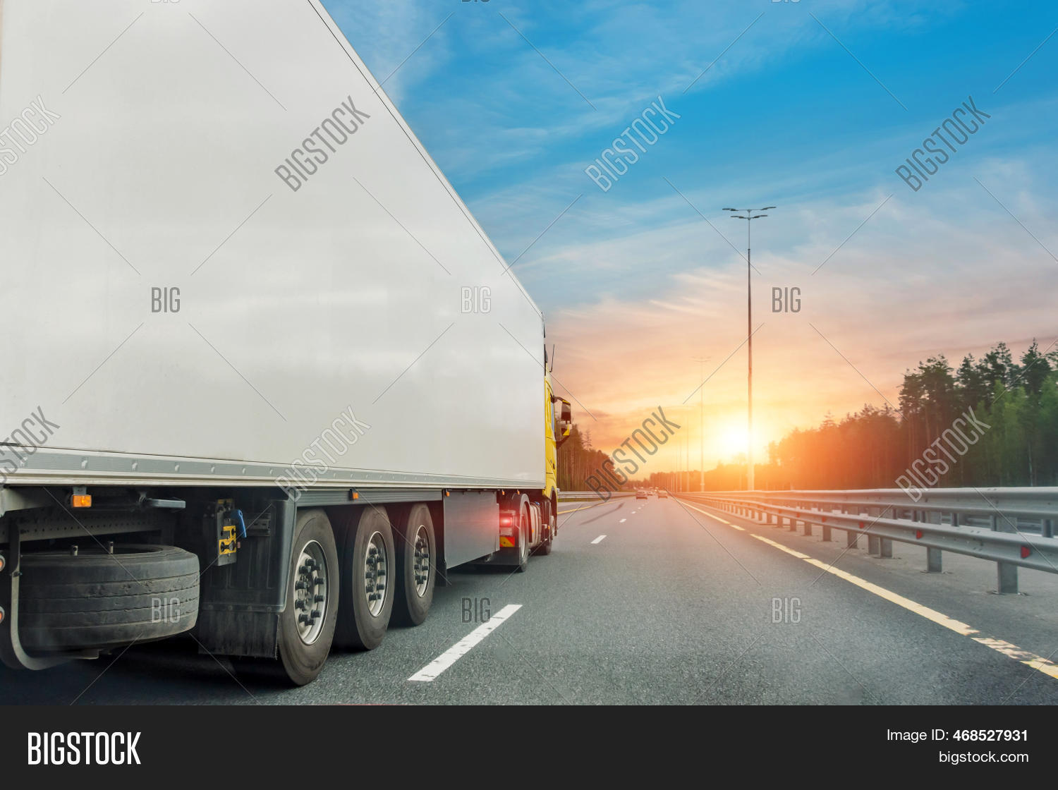Truck Long Trailer Image & Photo (Free Trial) | Bigstock