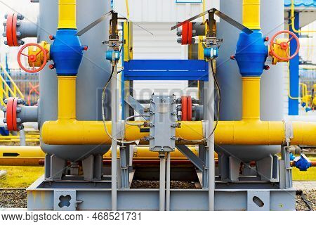 Gas Distribution Image & Photo (Free Trial) | Bigstock