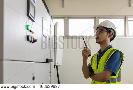Electrical Engineer Image & Photo (Free Trial) | Bigstock