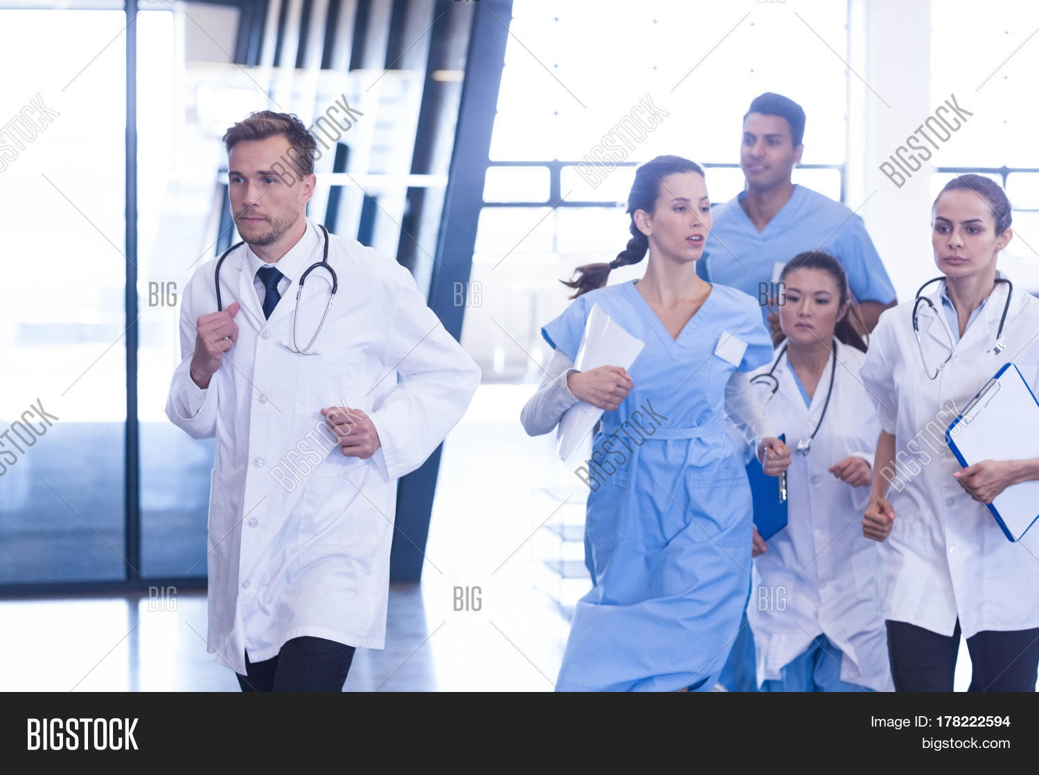 Doctors Nurses Rushing Image & Photo (Free Trial) | Bigstock