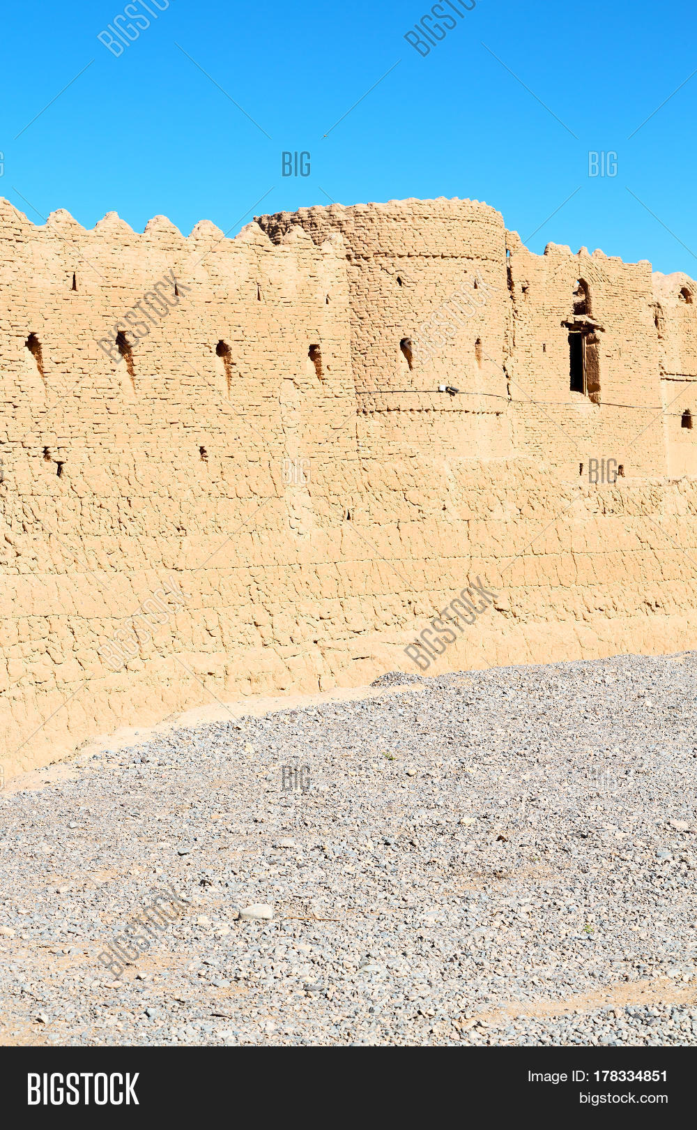 Iran Old Castle Image & Photo (Free Trial) | Bigstock