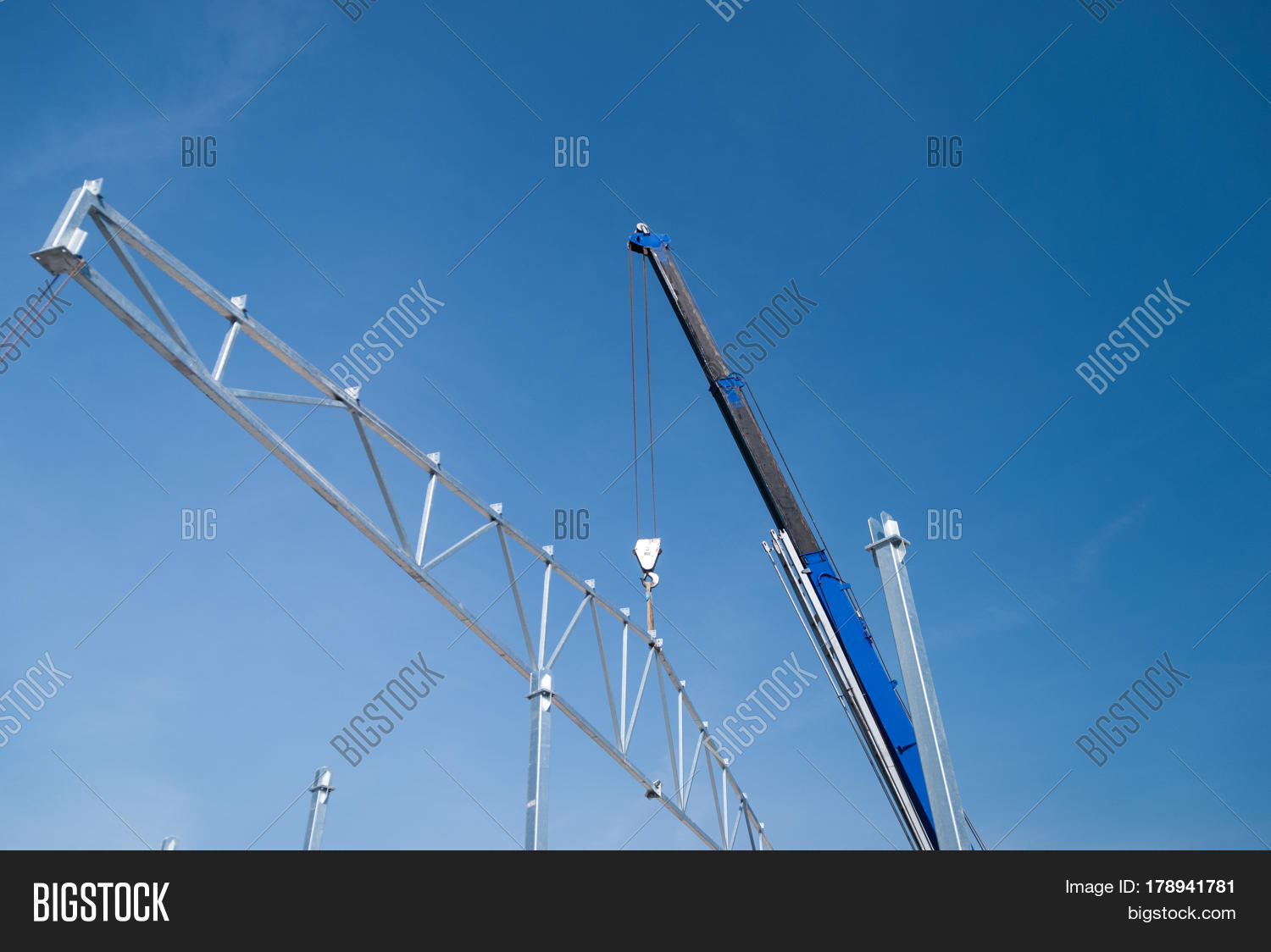 Crane Lifting Image & Photo (Free Trial) | Bigstock