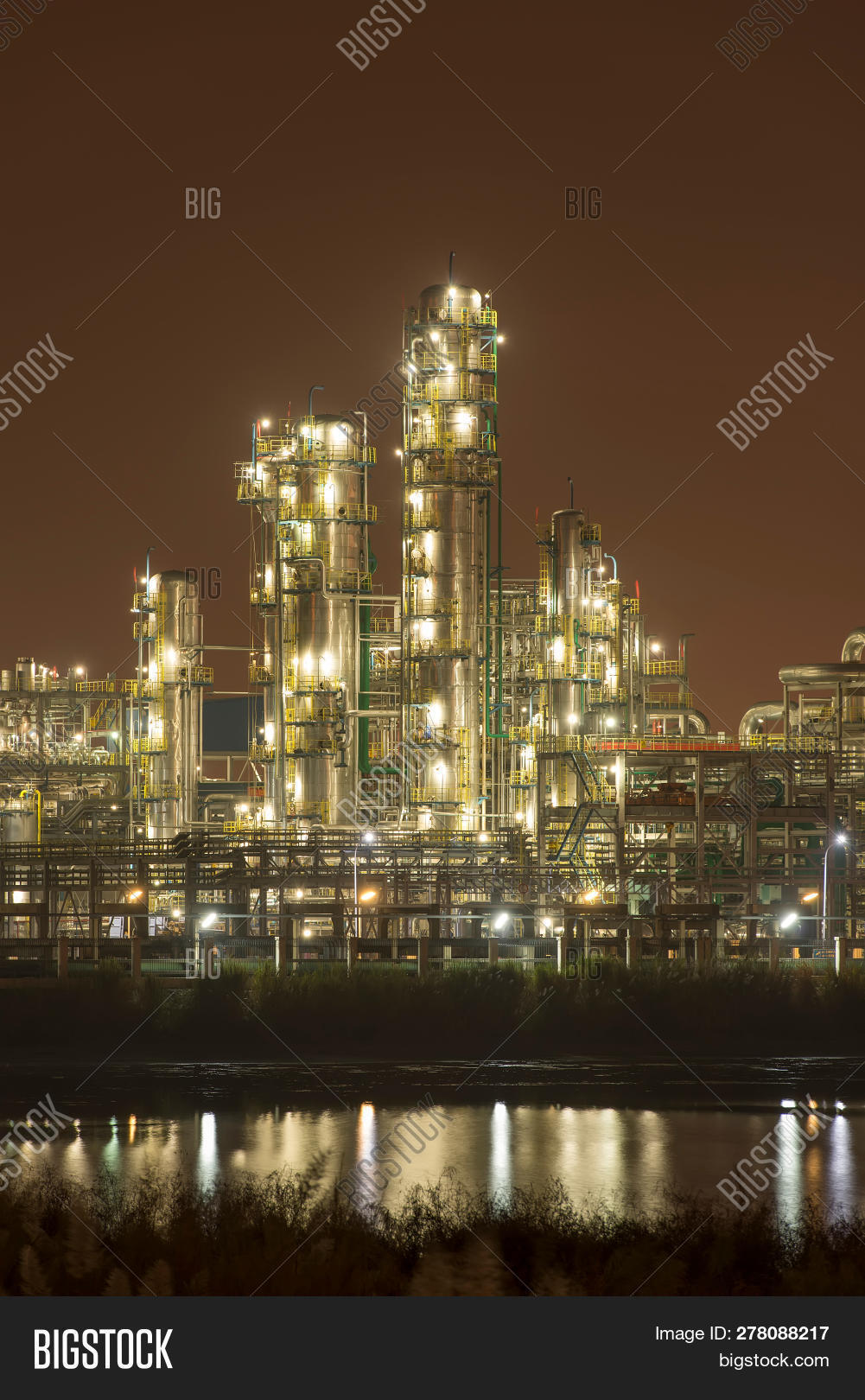 Oil Refinery Gas Image & Photo (Free Trial) | Bigstock