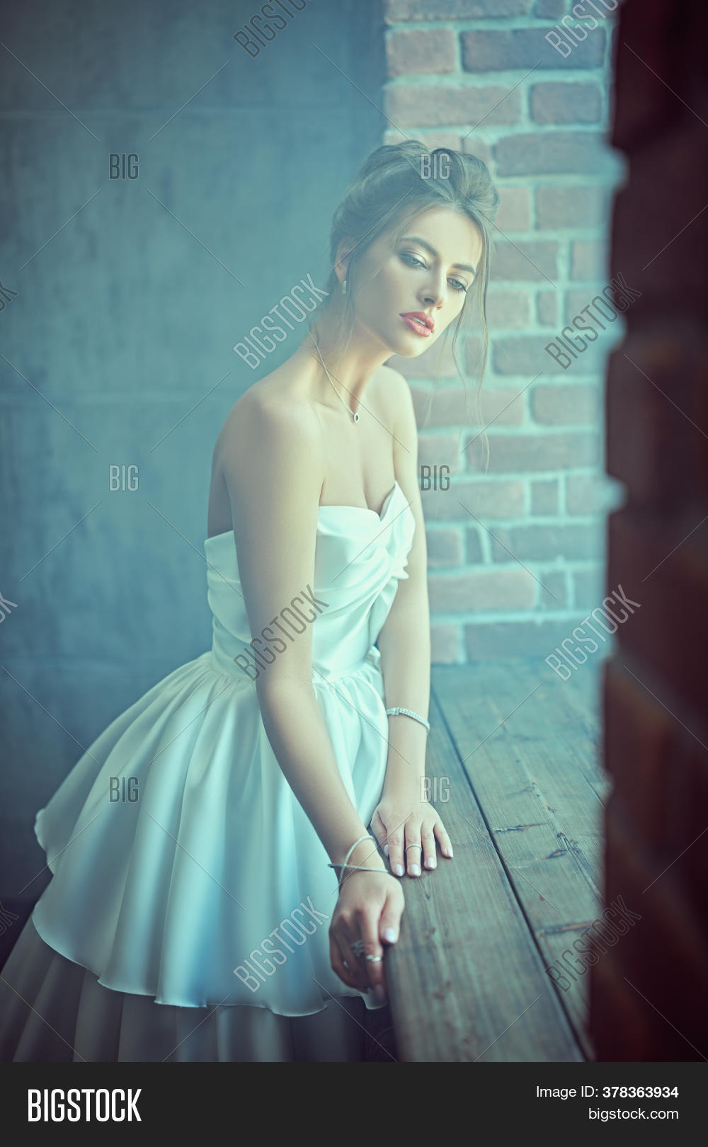 Full Length Portrait Image & Photo (Free Trial) | Bigstock