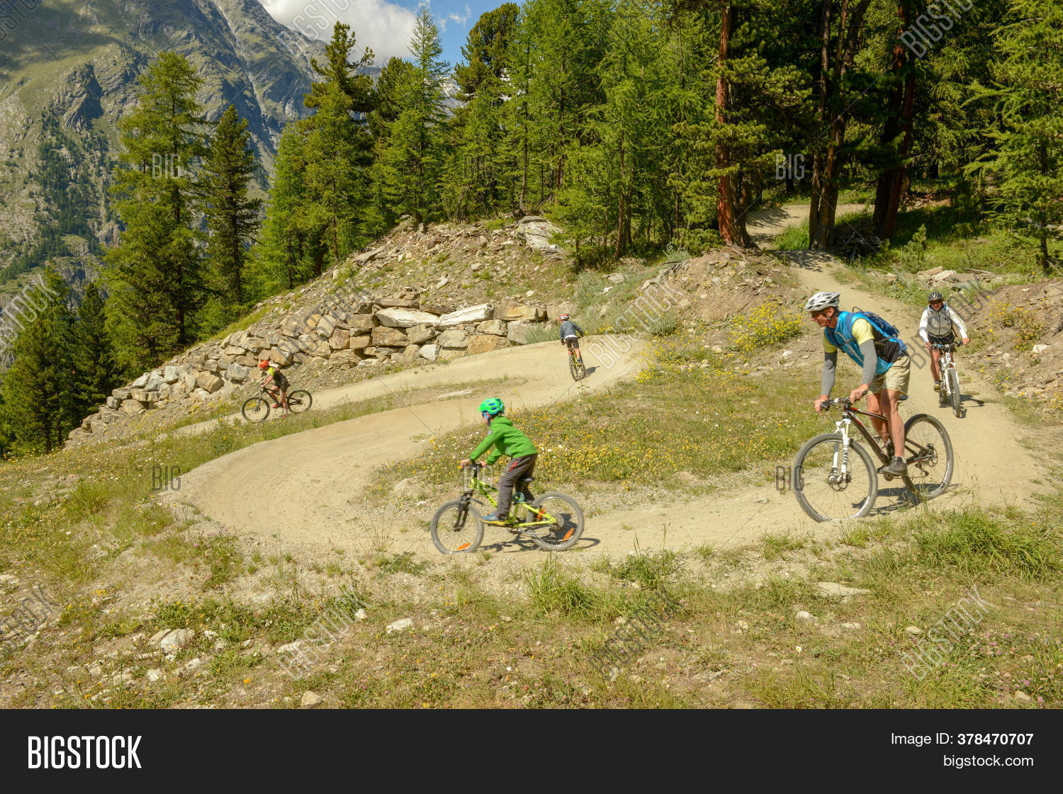 People Driving Mtb On Image & Photo (Free Trial) | Bigstock