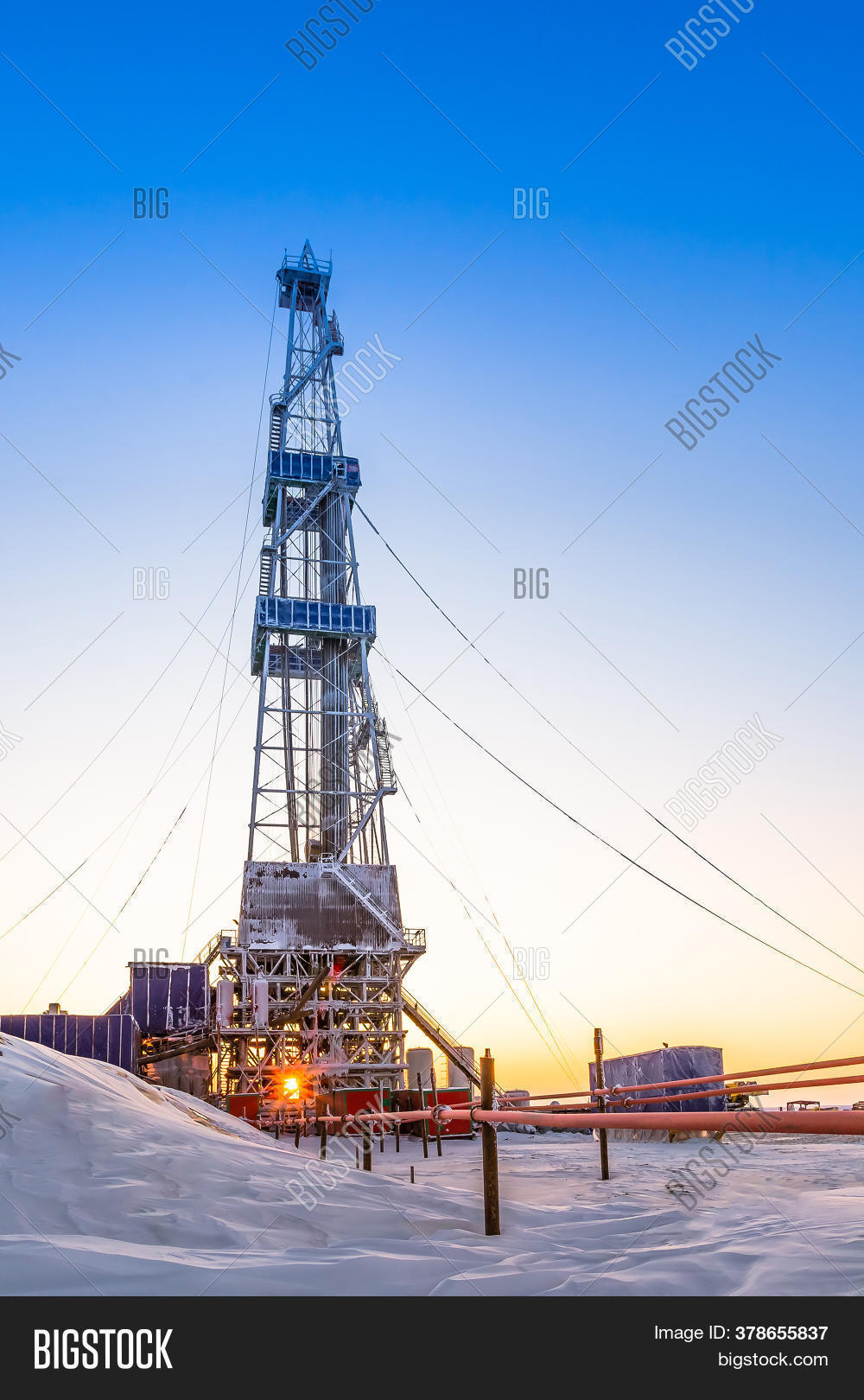 Oil Gas Drilling Rig Image & Photo (Free Trial) | Bigstock
