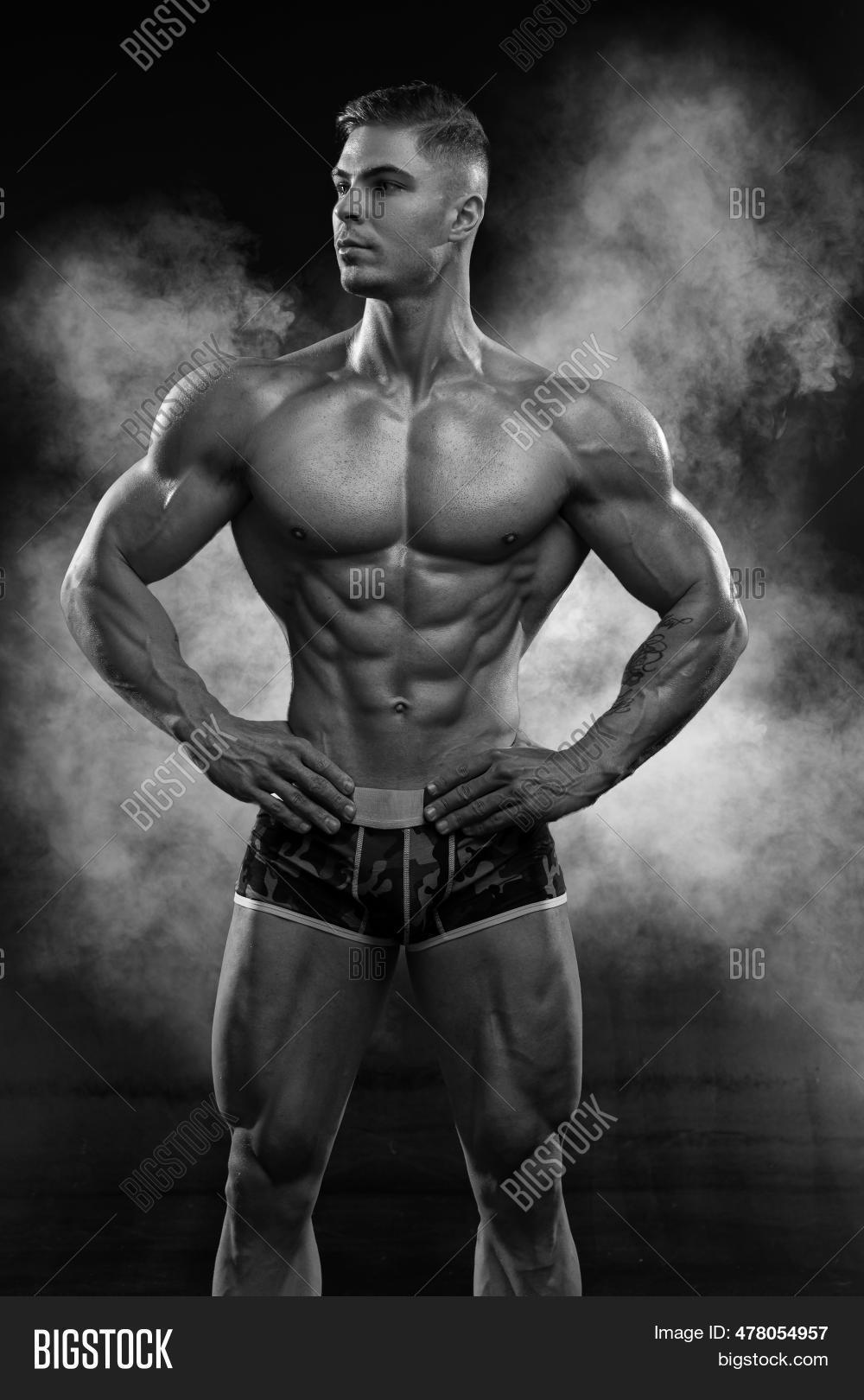 Bodybuilder Showing Image & Photo (Free Trial) | Bigstock