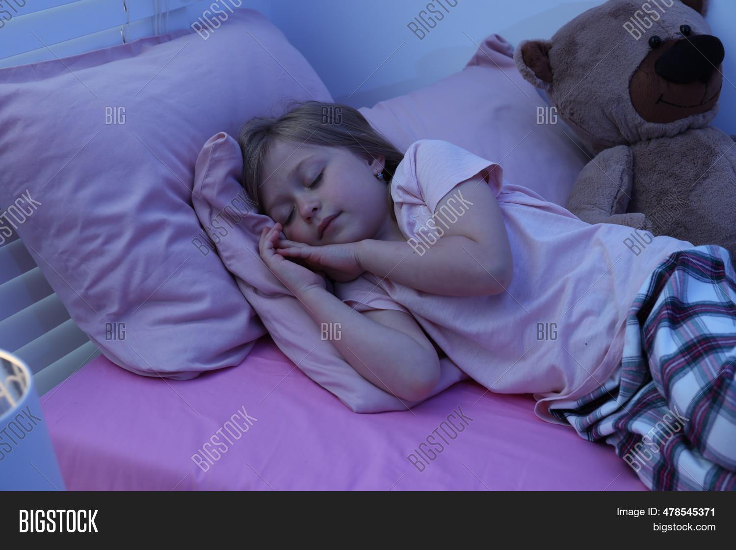 Little Girl Snoring Image & Photo (Free Trial) | Bigstock
