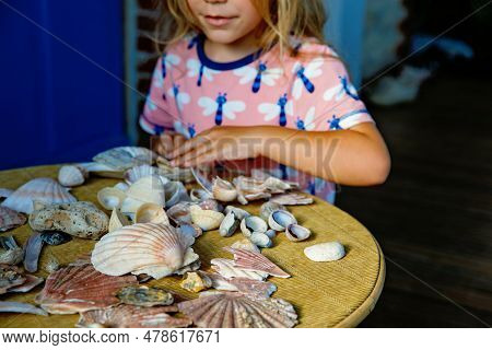 Little Preschool Girl Image & Photo (Free Trial) | Bigstock