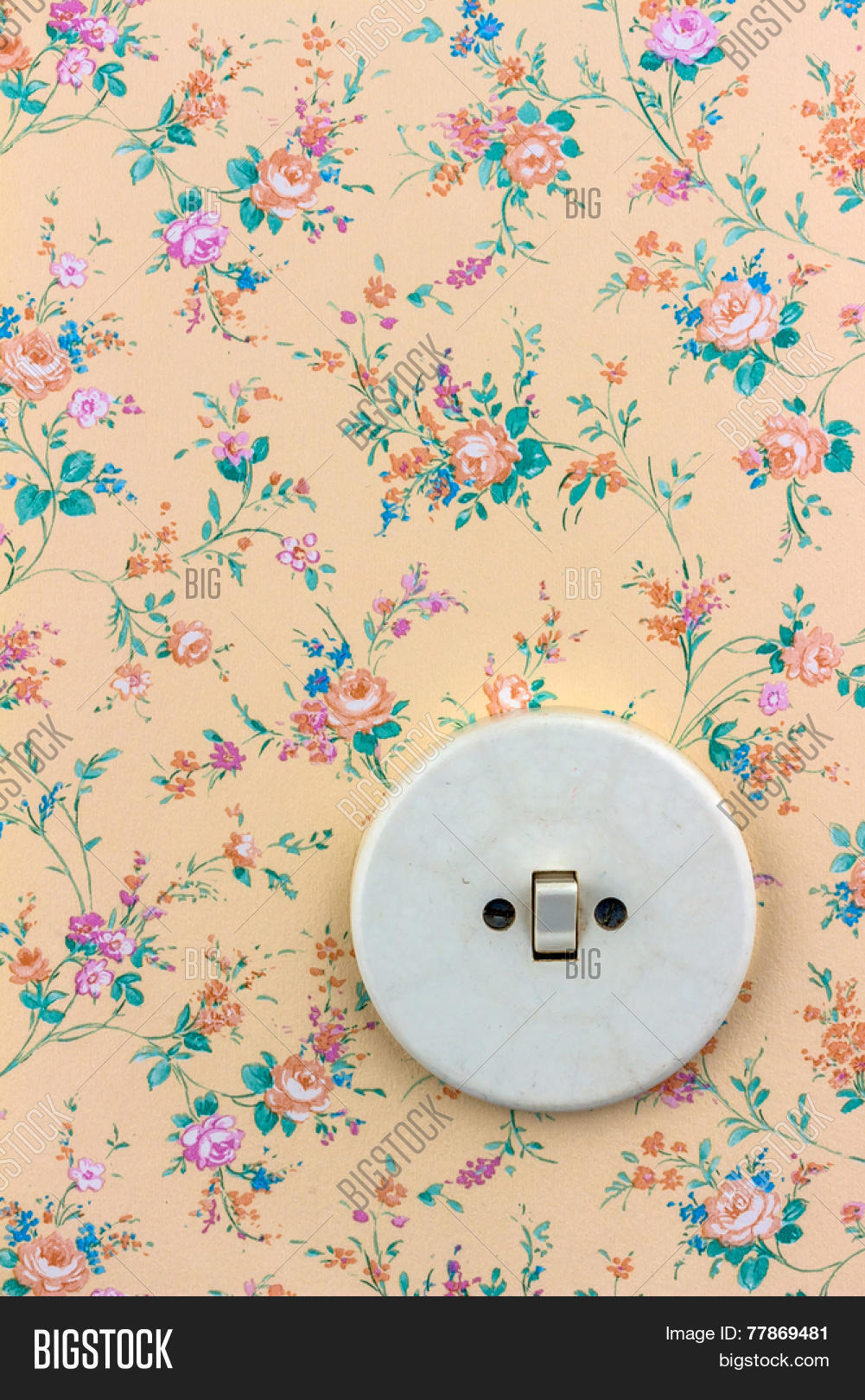 Old Wallpaper Light Image & Photo (Free Trial) | Bigstock