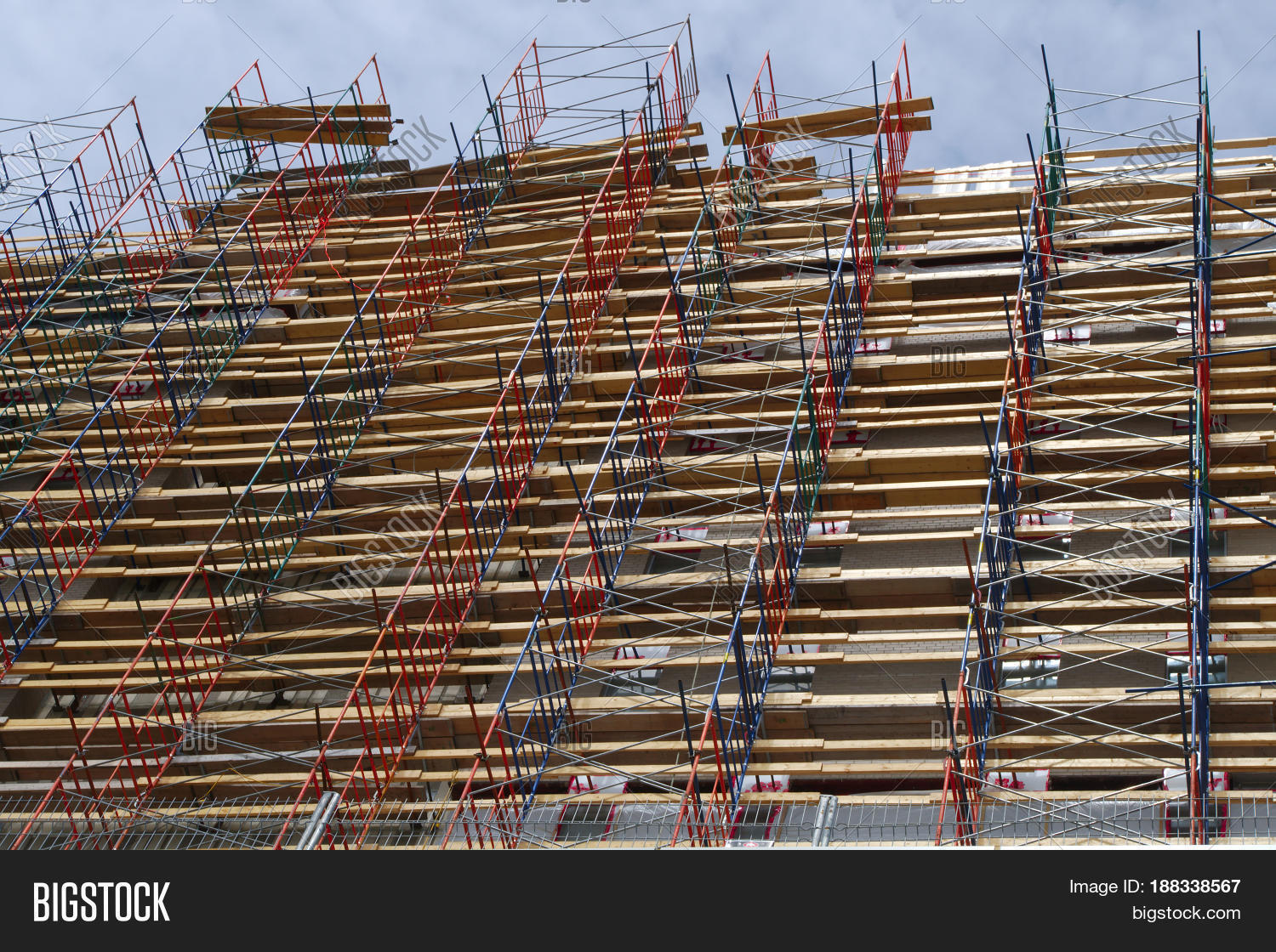 Skyscraper Scaffold Image & Photo (Free Trial) | Bigstock