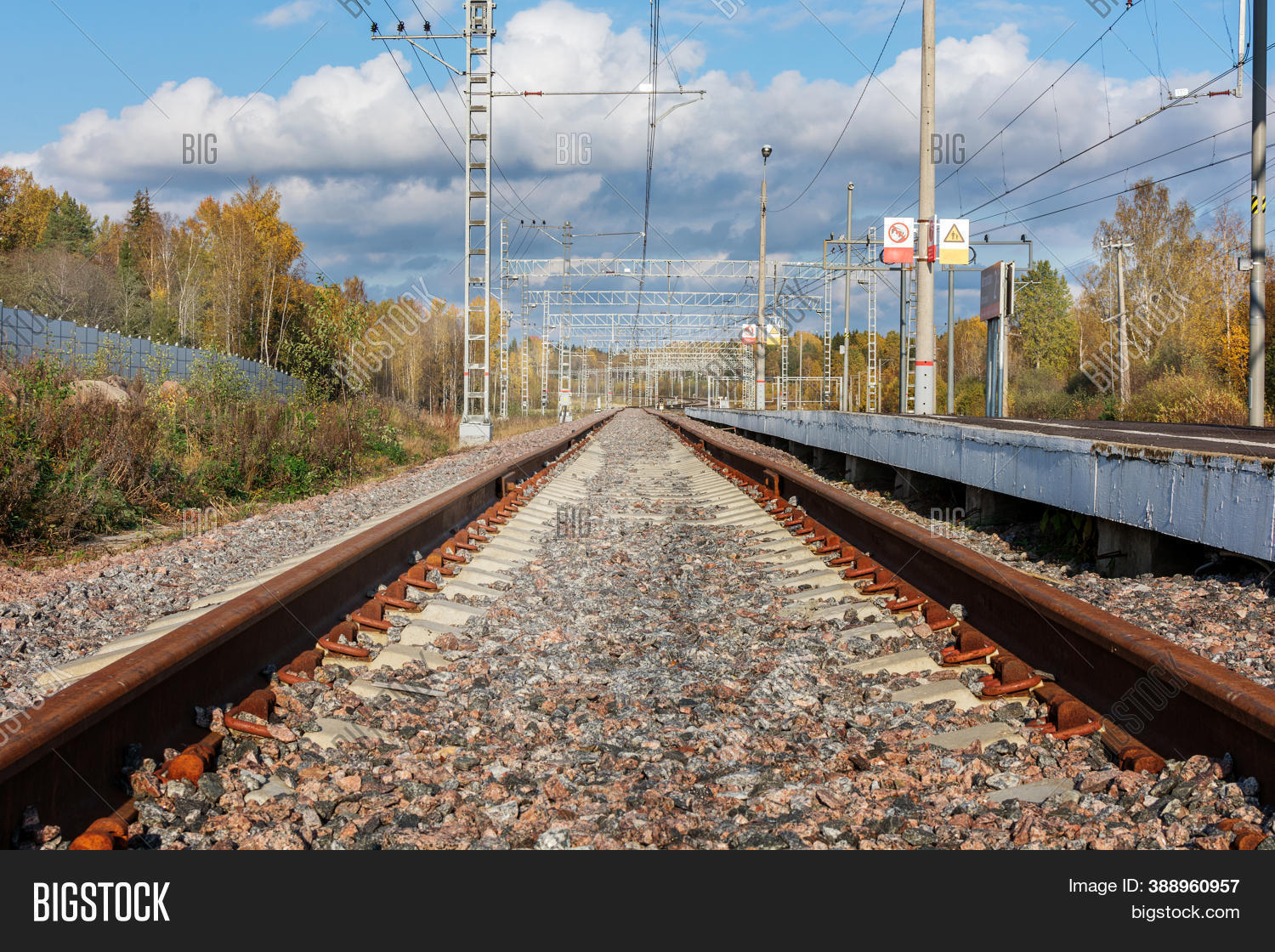 Rusty Rails Railway Go Image & Photo (Free Trial) | Bigstock
