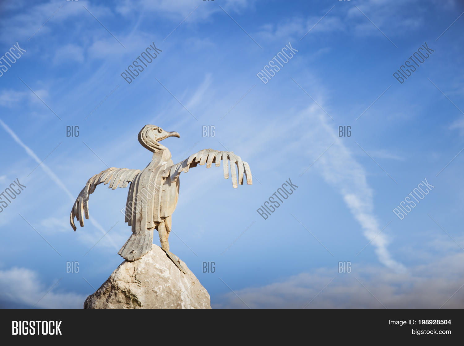 Beautiful Bird Statues Image & Photo (Free Trial) | Bigstock