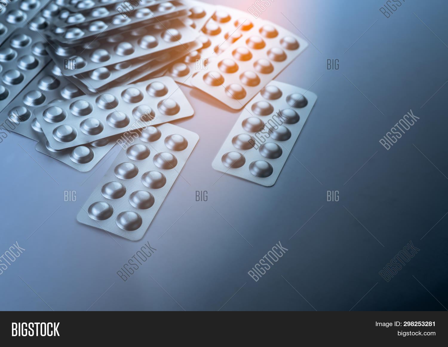 Pile Tablets Pill Image & Photo (Free Trial) | Bigstock