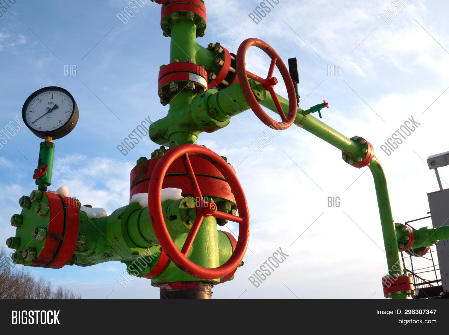 Horizontal View Image & Photo (Free Trial) | Bigstock