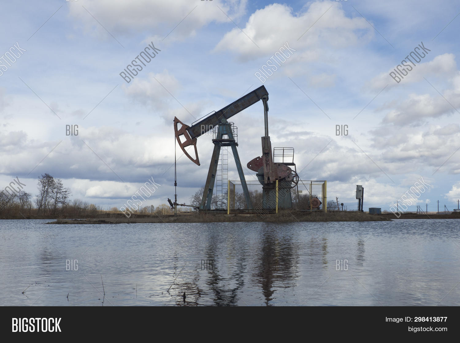 Beam Pumping Unit Image & Photo (Free Trial) | Bigstock