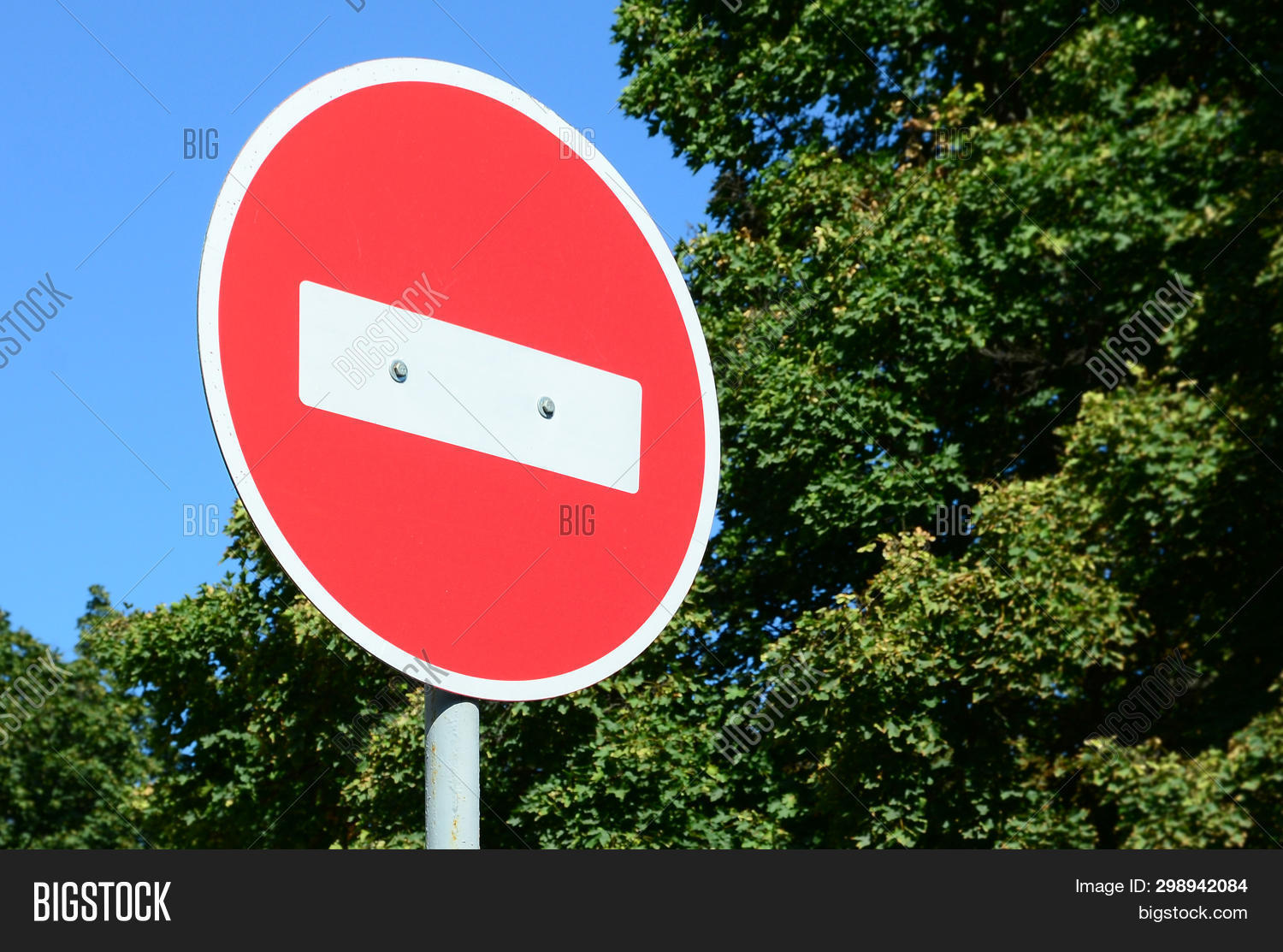 Circular Red Sign Image & Photo (Free Trial) | Bigstock