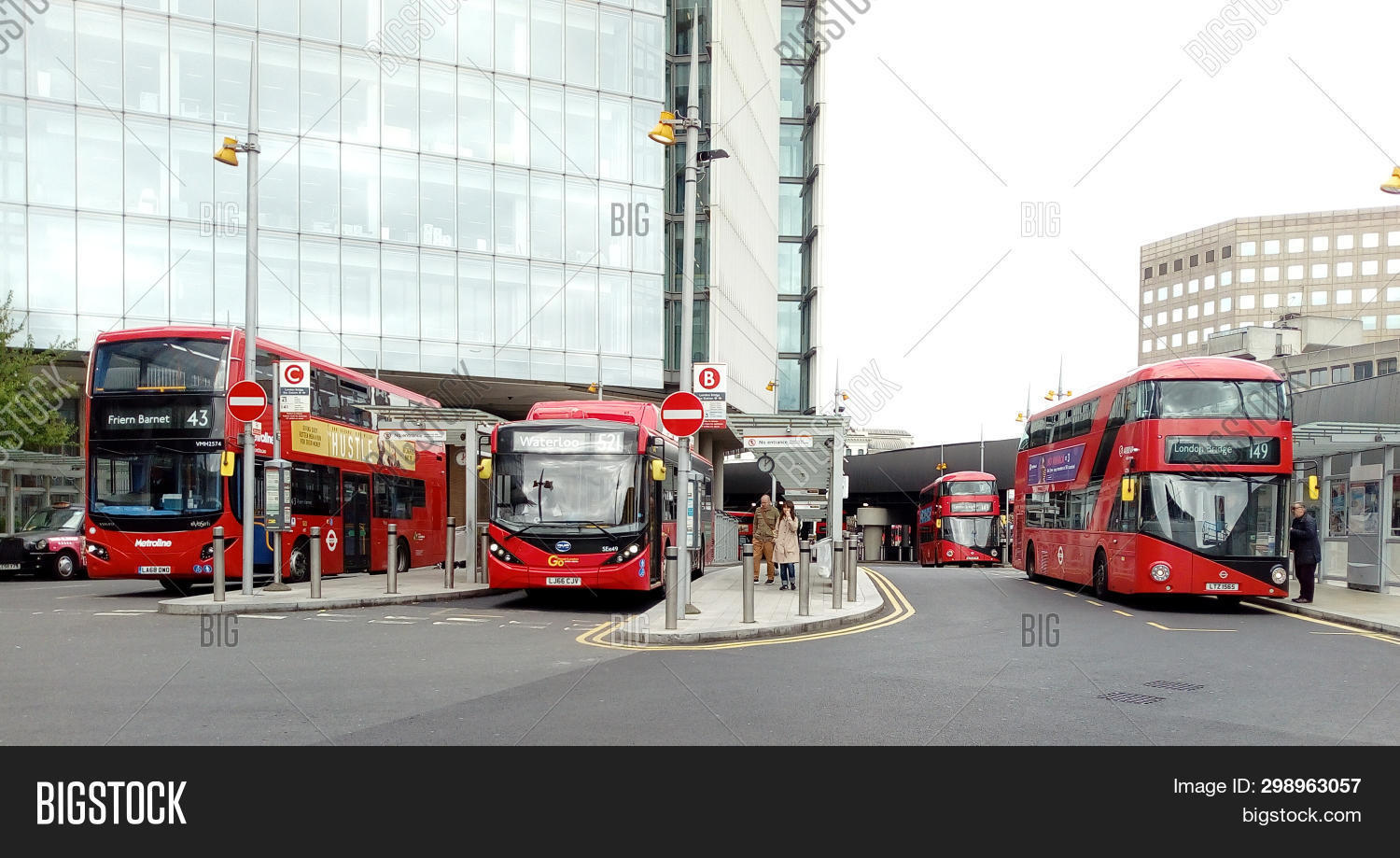 LONDON/ UK- 26th April Image & Photo (Free Trial) | Bigstock
