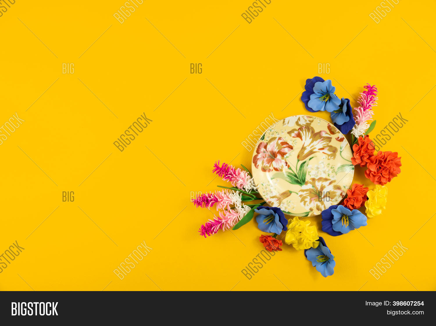 Cozy Concept, Yellow Image & Photo (Free Trial) | Bigstock