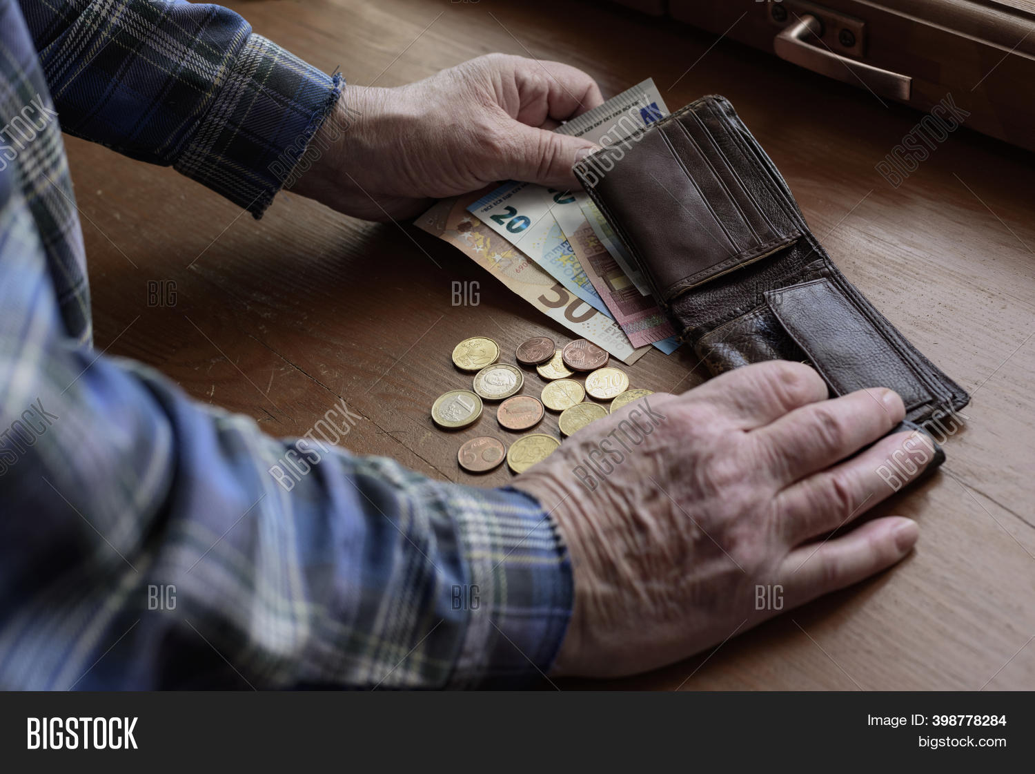 Hands Old Man Counting Image & Photo (Free Trial) | Bigstock