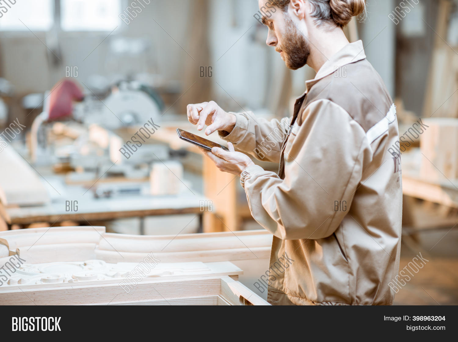 Handsome Carpenter Image & Photo (Free Trial) | Bigstock