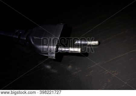 Broken Plug Electrical Image & Photo (Free Trial) | Bigstock