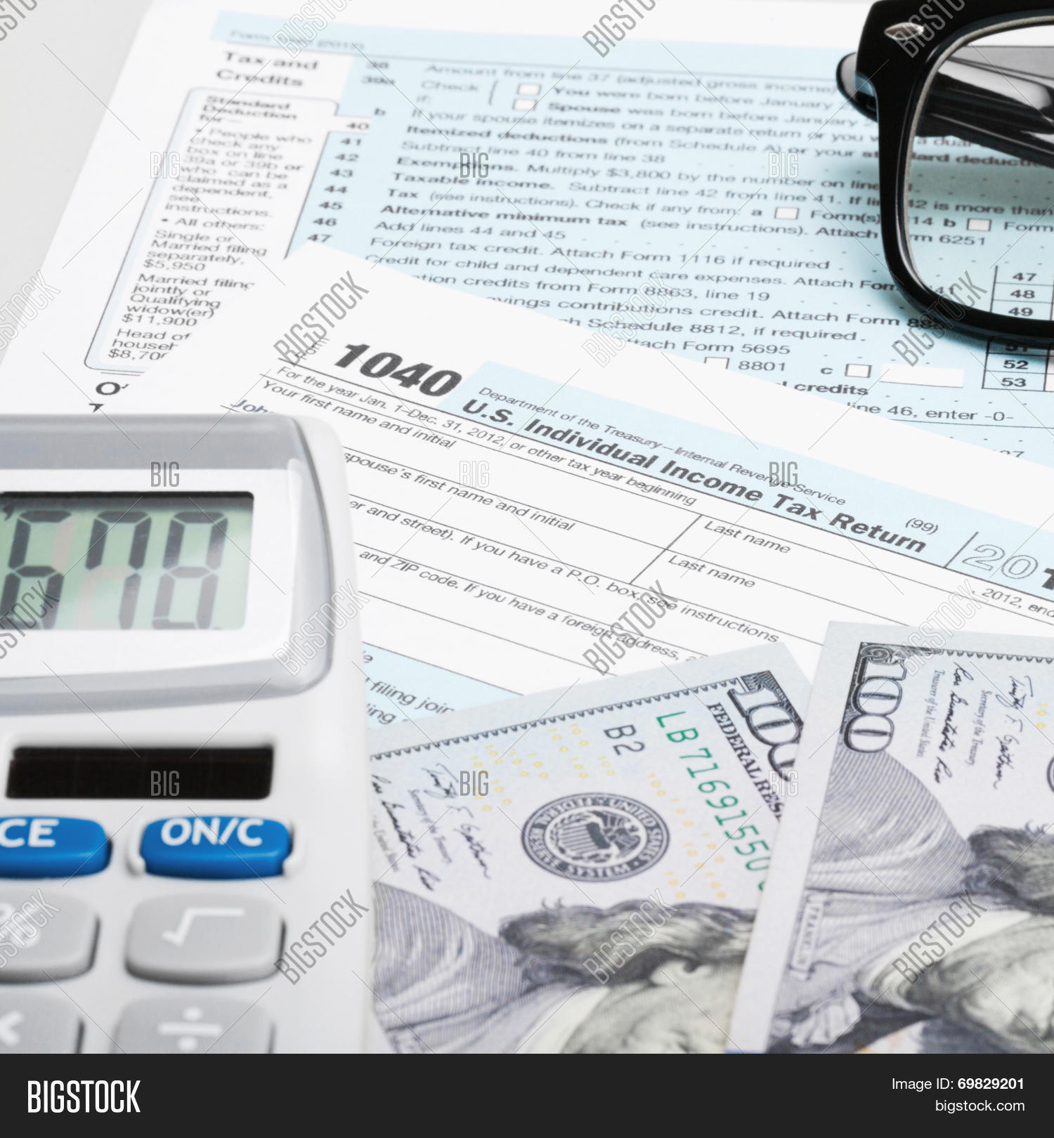Usa Tax Form 1040 Image & Photo (Free Trial) | Bigstock