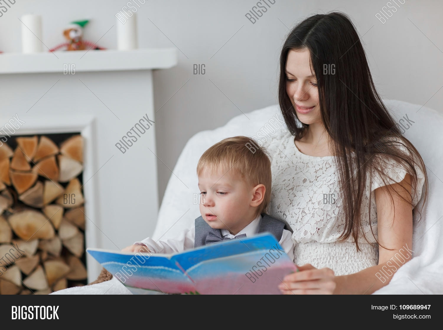 Mother Reading Story Image & Photo (Free Trial) | Bigstock
