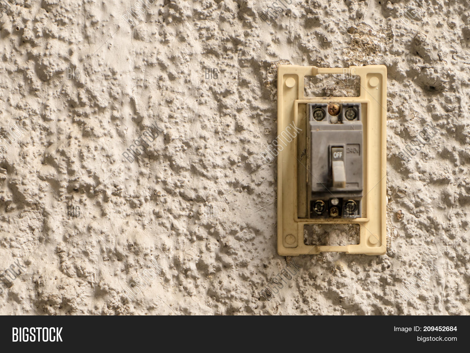 Electrical Breaking Image & Photo (Free Trial) | Bigstock