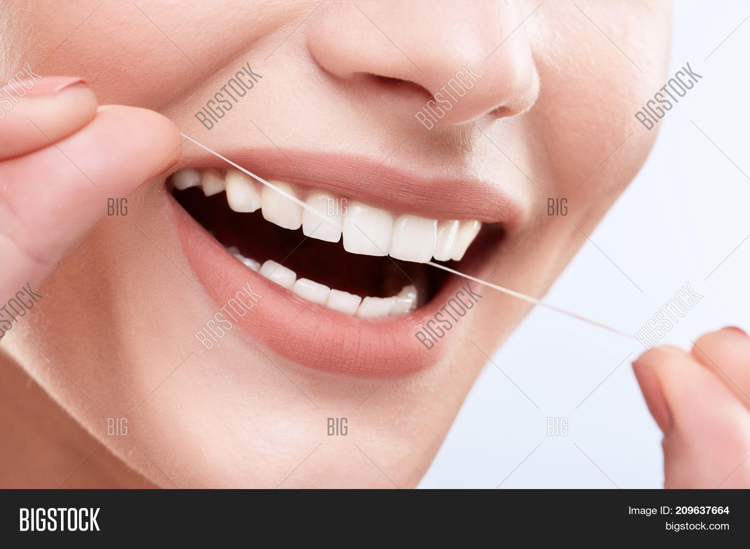 Teeth Cleaning Tooth Image & Photo (Free Trial) | Bigstock