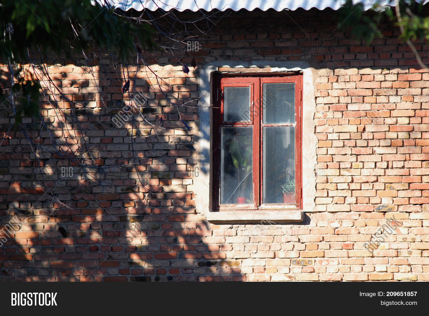 Old Red Brick House Image & Photo (Free Trial) | Bigstock