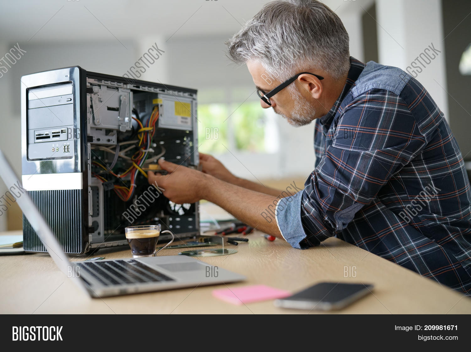 Technician Repairing Image & Photo (Free Trial) | Bigstock