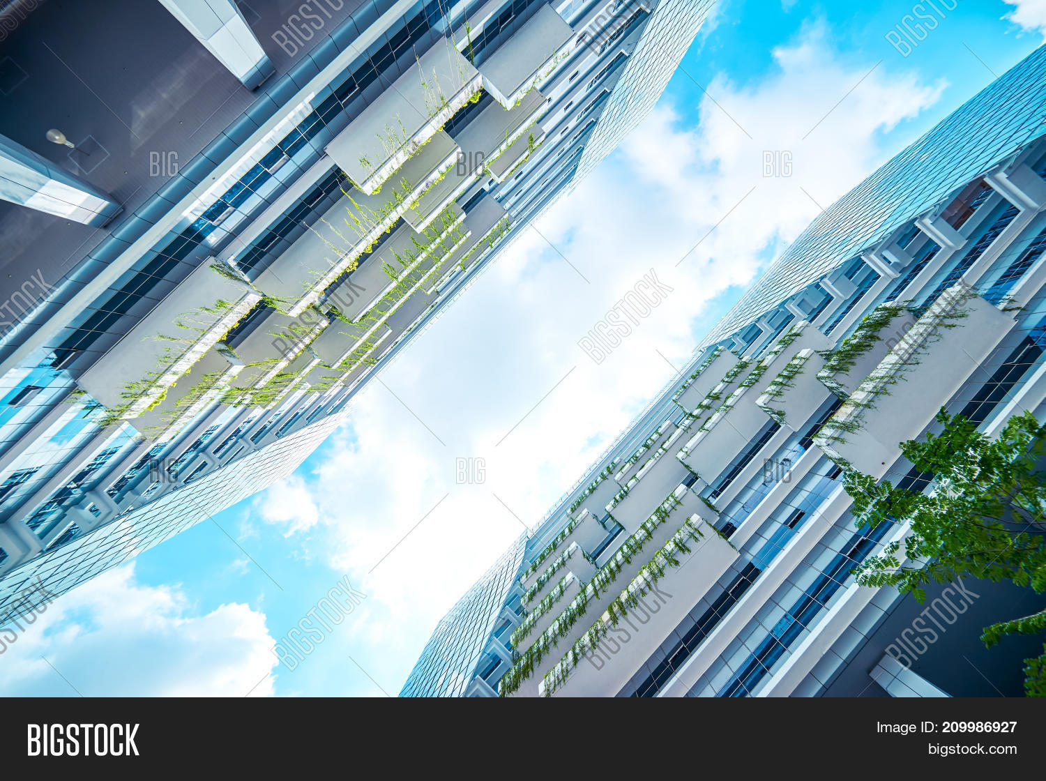 Low Angle Perspective Image & Photo (Free Trial) | Bigstock