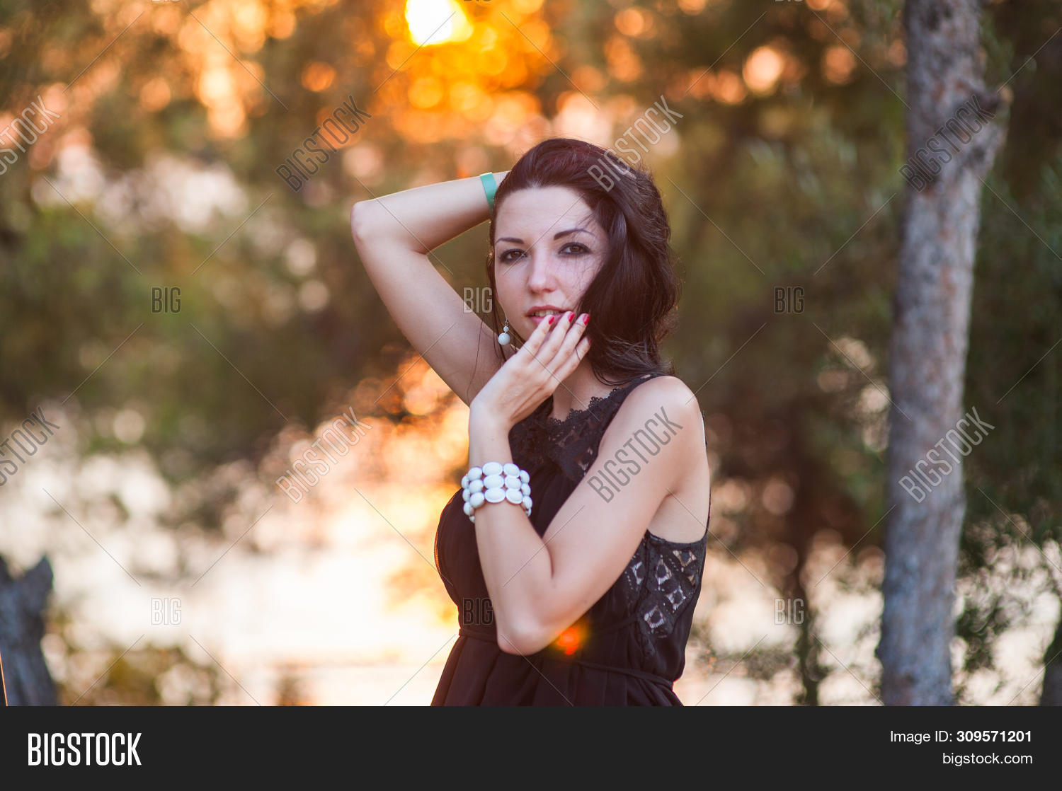 Beautiful Girl Sunset Image & Photo (Free Trial) | Bigstock