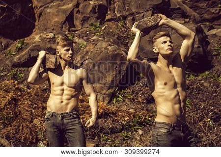 Men Bare- 图片和照片（免费试用） | Bigstock