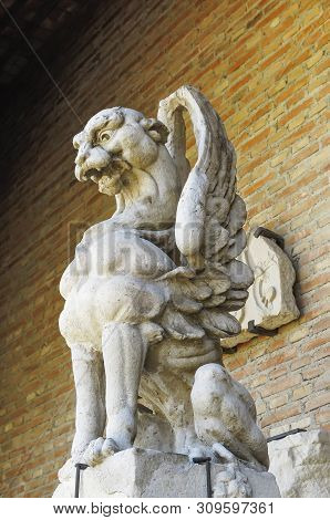 Side View Gargoyle Image & Photo (Free Trial) | Bigstock