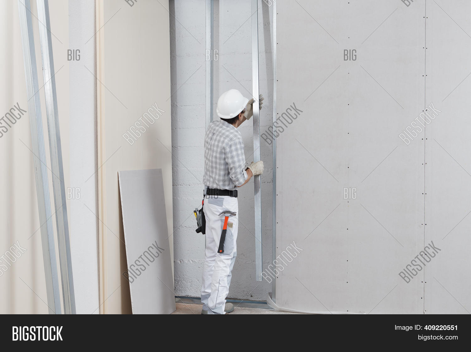 Man Worker Drywall Image & Photo (Free Trial) | Bigstock