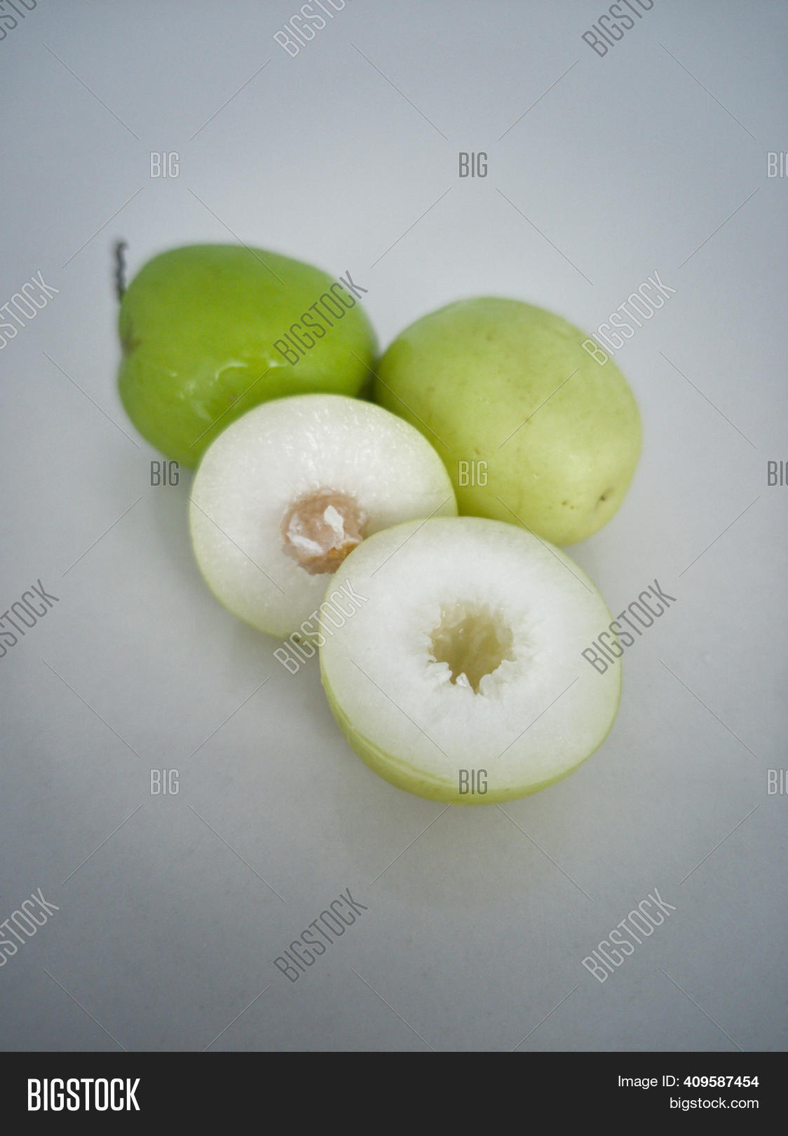 Indian Jujube Fruit Image & Photo (Free Trial) | Bigstock