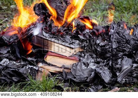Burning Books Image & Photo (Free Trial) | Bigstock