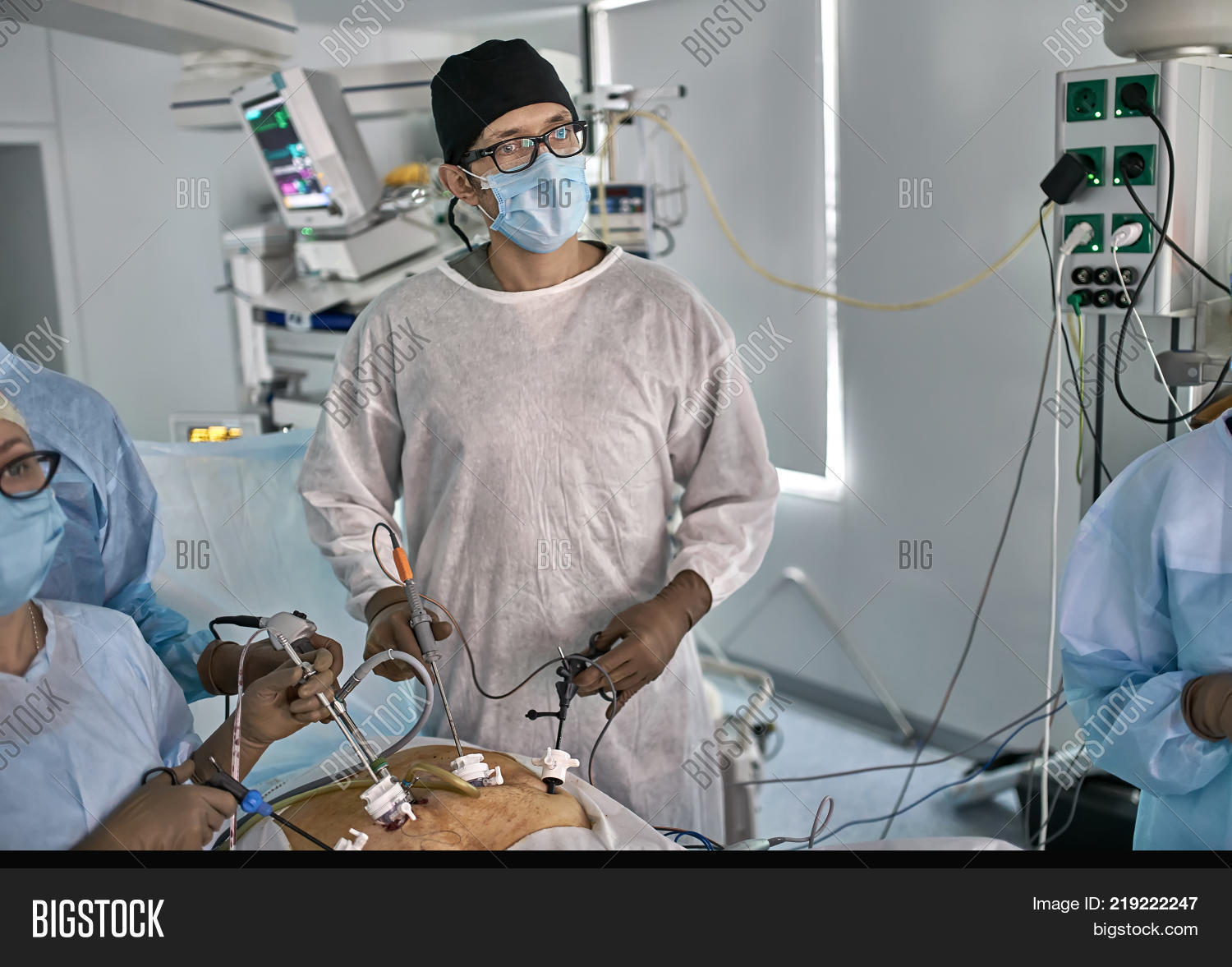 Surgeon Assistants Image & Photo (Free Trial) | Bigstock