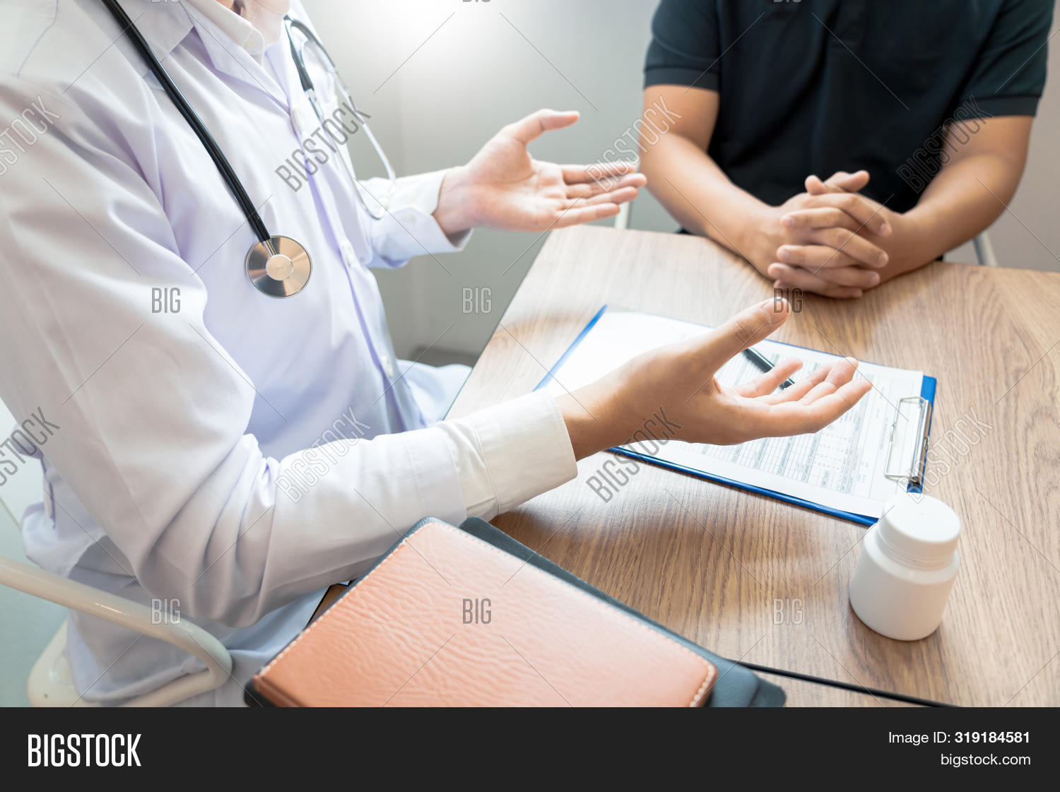 Doctor Explaining Image & Photo (Free Trial) | Bigstock
