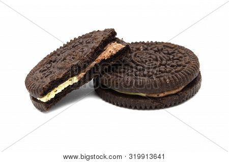 Oreo Biscuits Isolated Image & Photo (Free Trial) | Bigstock