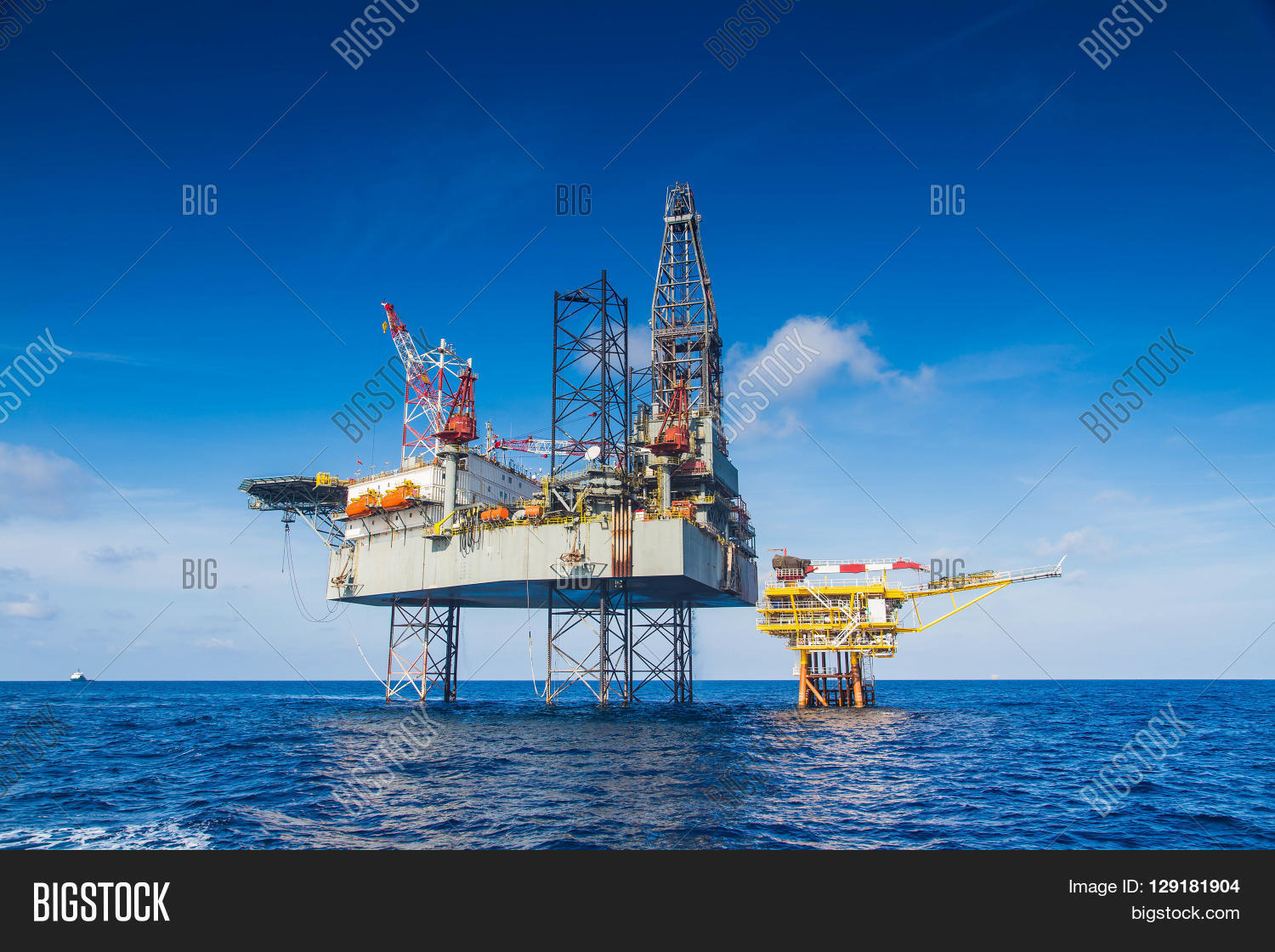 Oil Gas Drilling Rig Image & Photo (Free Trial) | Bigstock