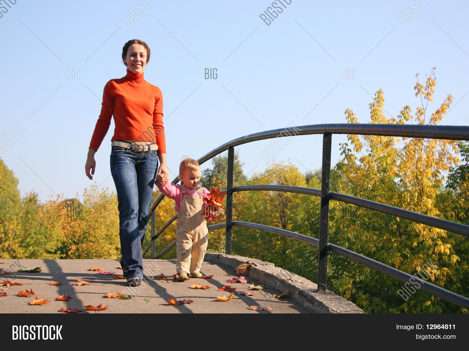 Mother Baby Walk On Image & Photo (Free Trial) | Bigstock