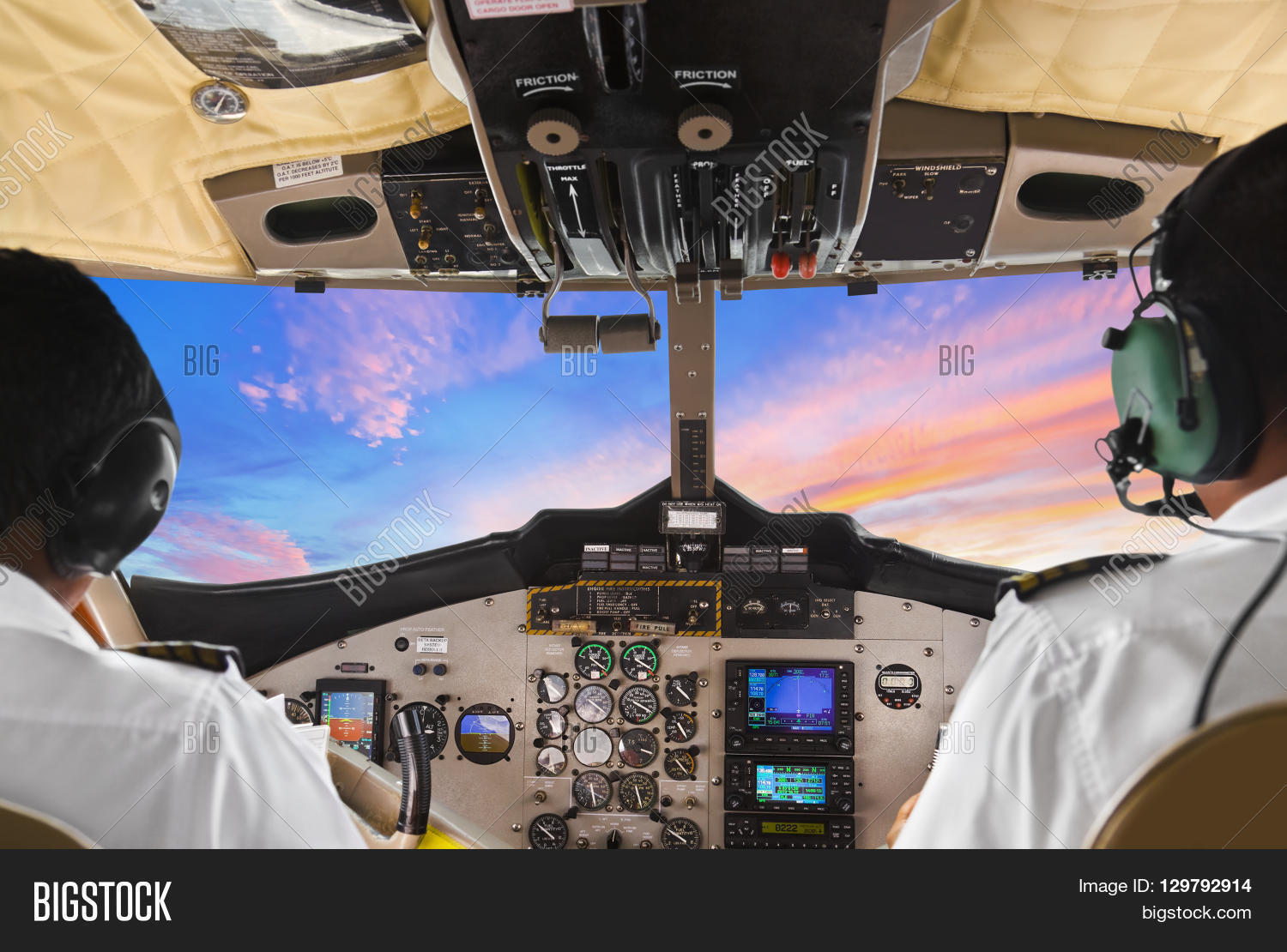 Pilots Plane Cockpit Image & Photo (Free Trial) | Bigstock