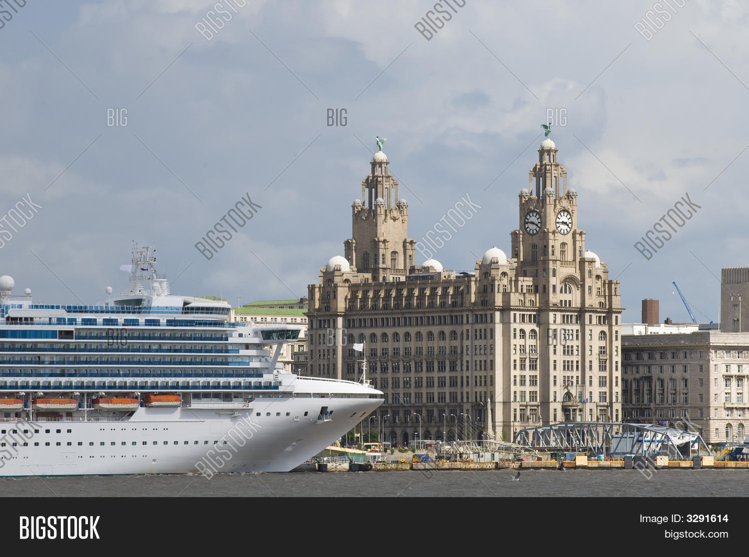 Cruise Liner Liverpool Image & Photo (Free Trial) | Bigstock